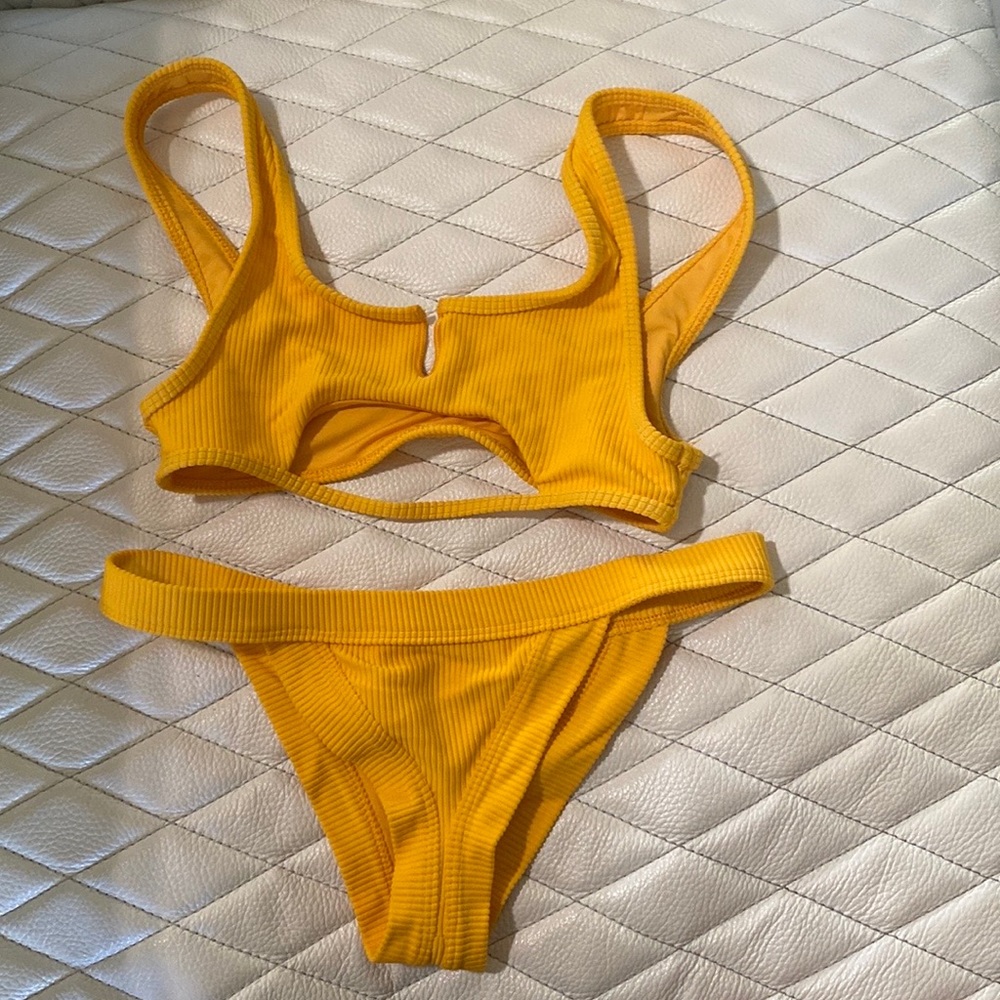 Frankies Bikinis Ribbed Bottom Gem